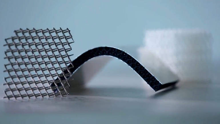 Boeing presenta il 'microlattice', metallo più leggero del mondo