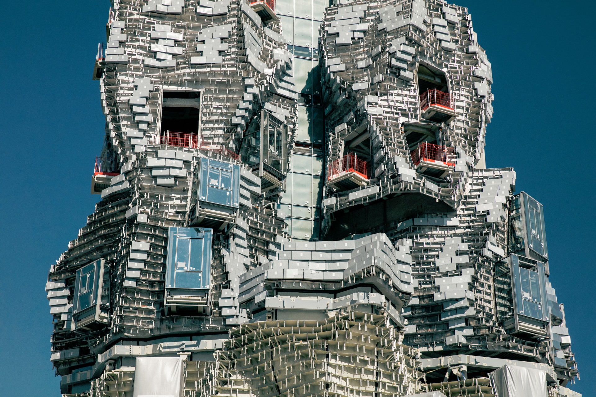 Frank Gehry per la torre di Luma Arles, Parc des Ateliers: le foto del ...